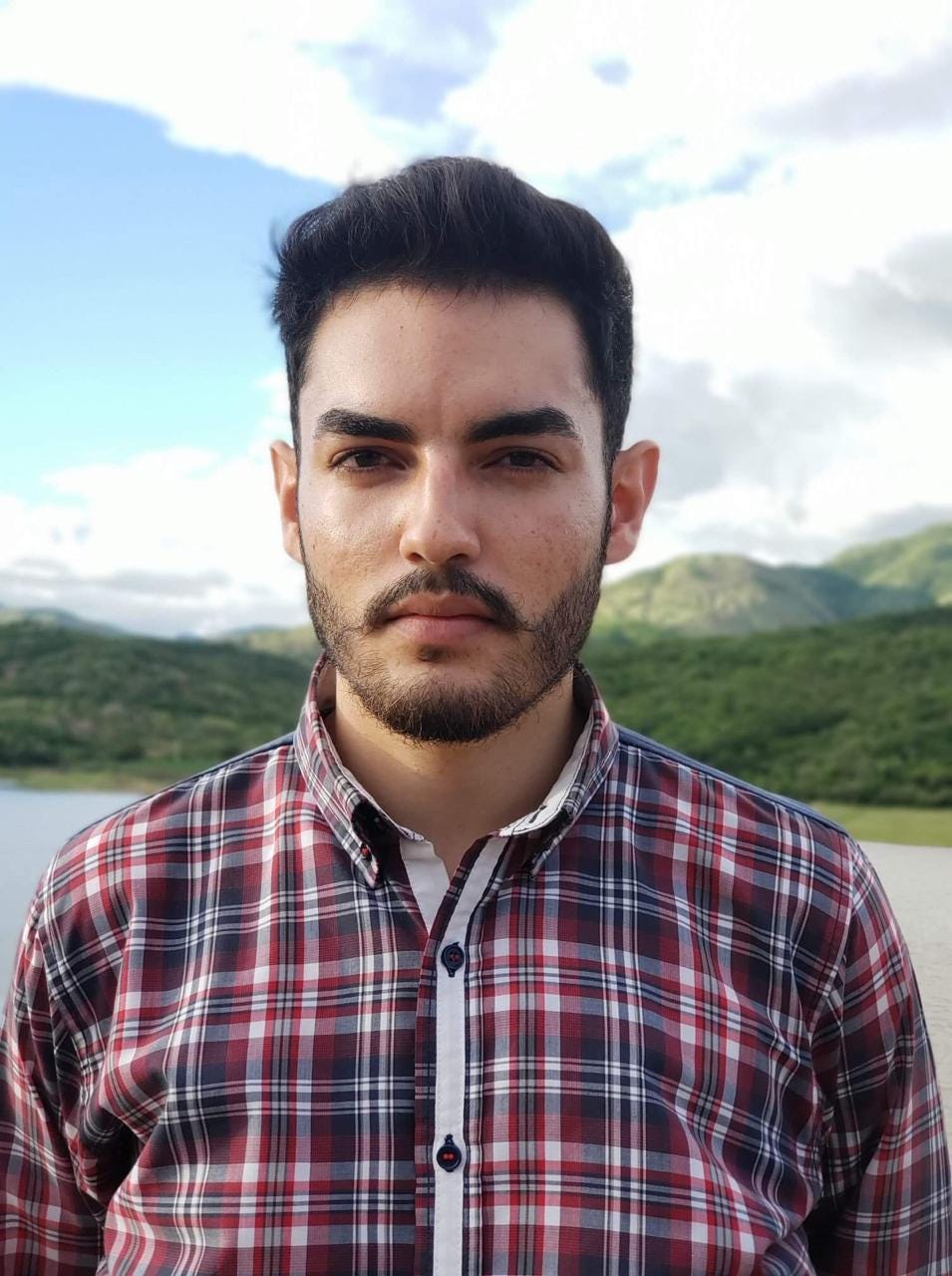 Rodrigo Cruz – Medium