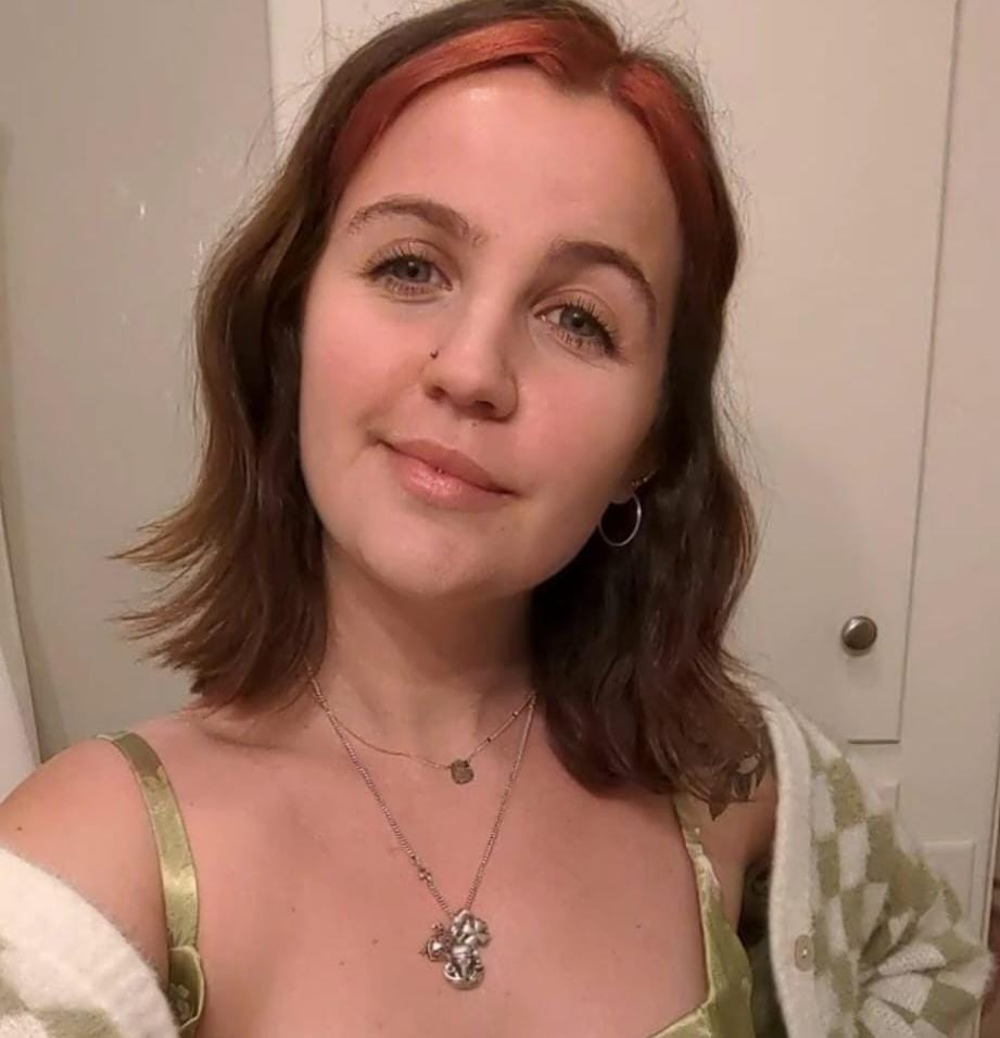 Laura O'Connell – Medium