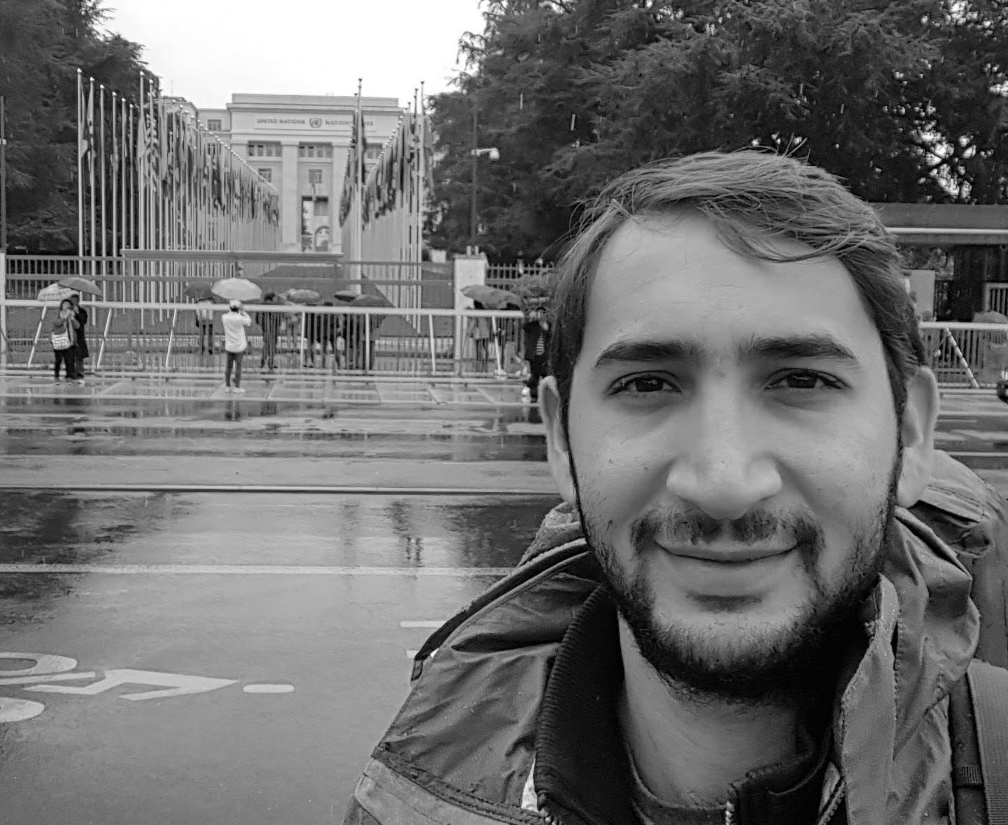 Alessandro Chacón Caringella – Medium