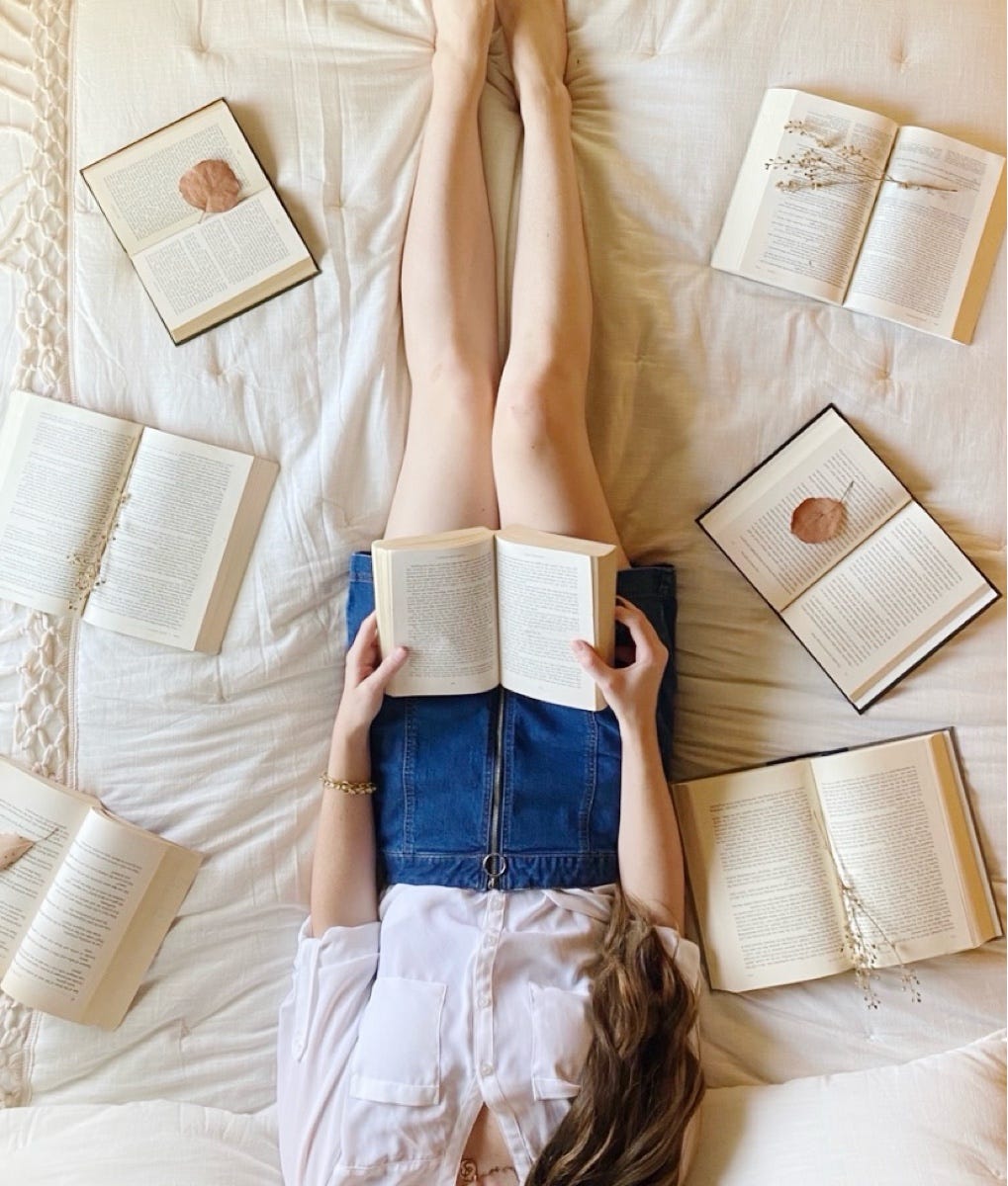 Roxanne Hartt – Medium