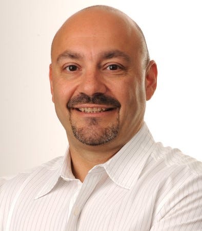 DAN CALANDRO – Medium