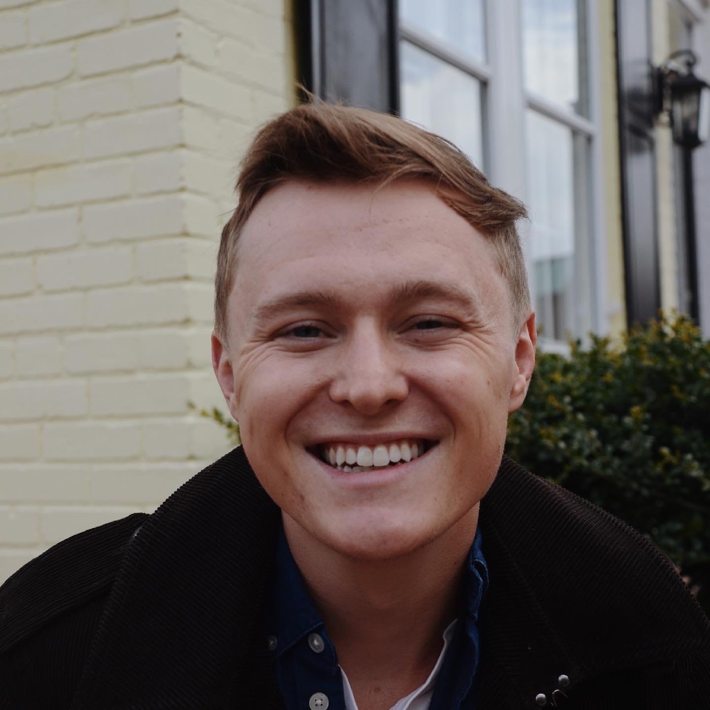 Colin Mills – Medium