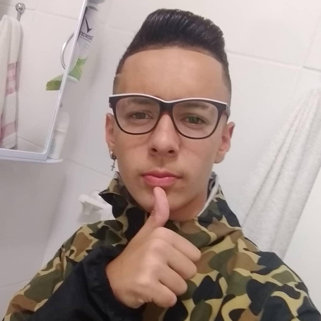 Kauan Sena – Medium