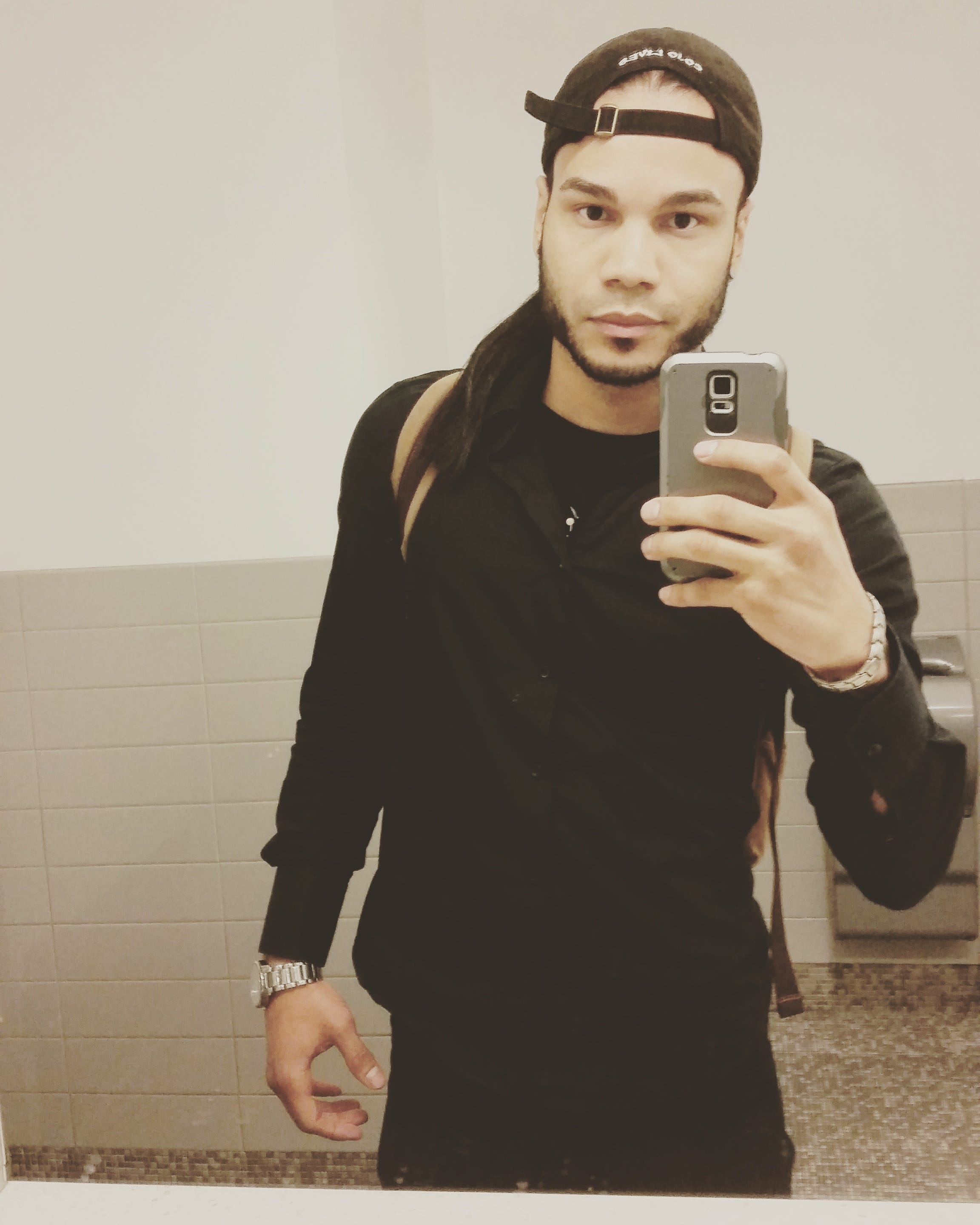 Rony Rodriguez – Medium
