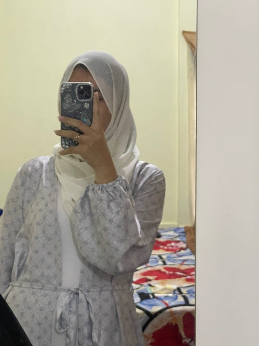 Windy novia Ramadhanti – Medium