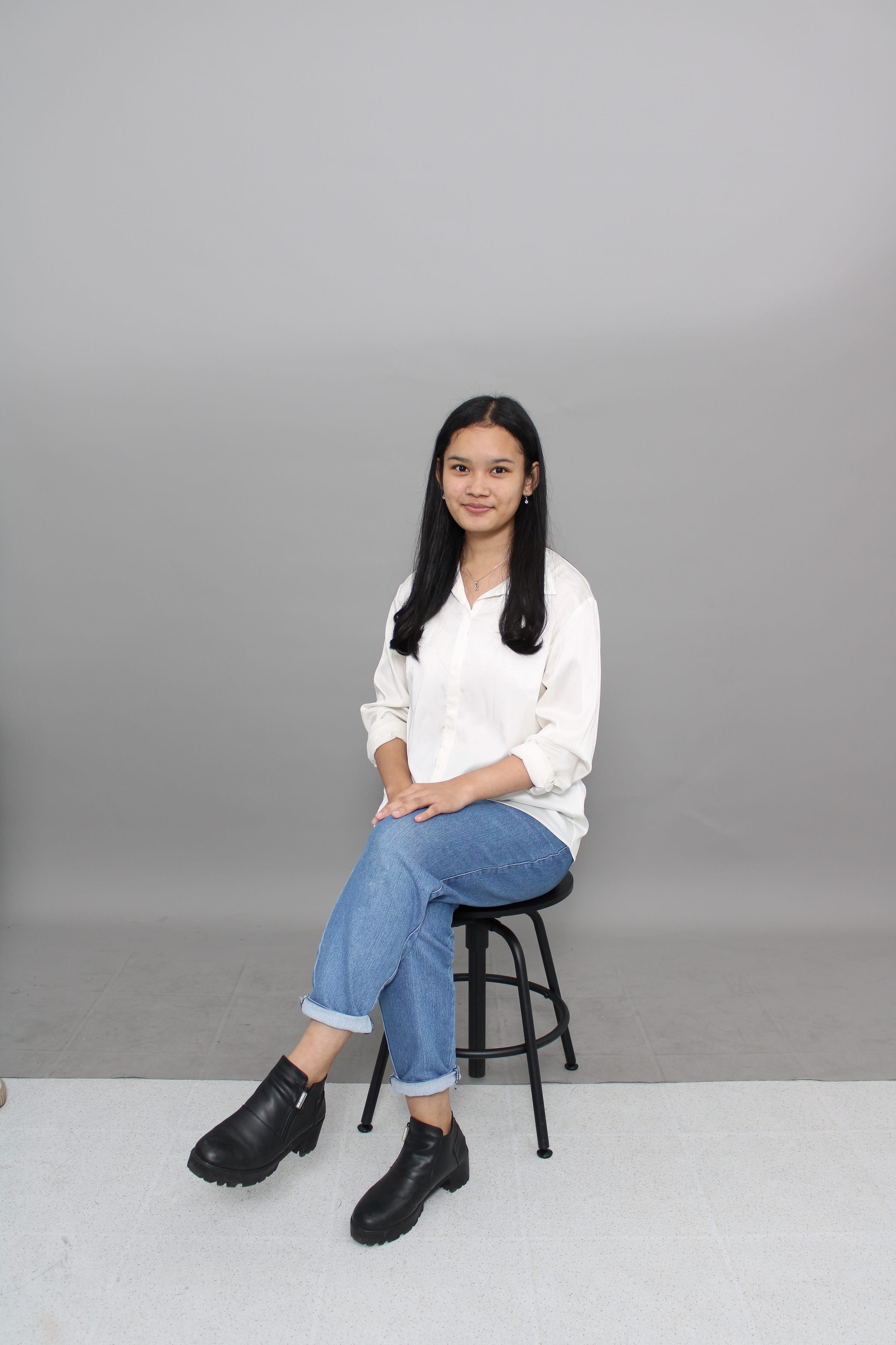 Shasti Anastasya Taufik – Medium