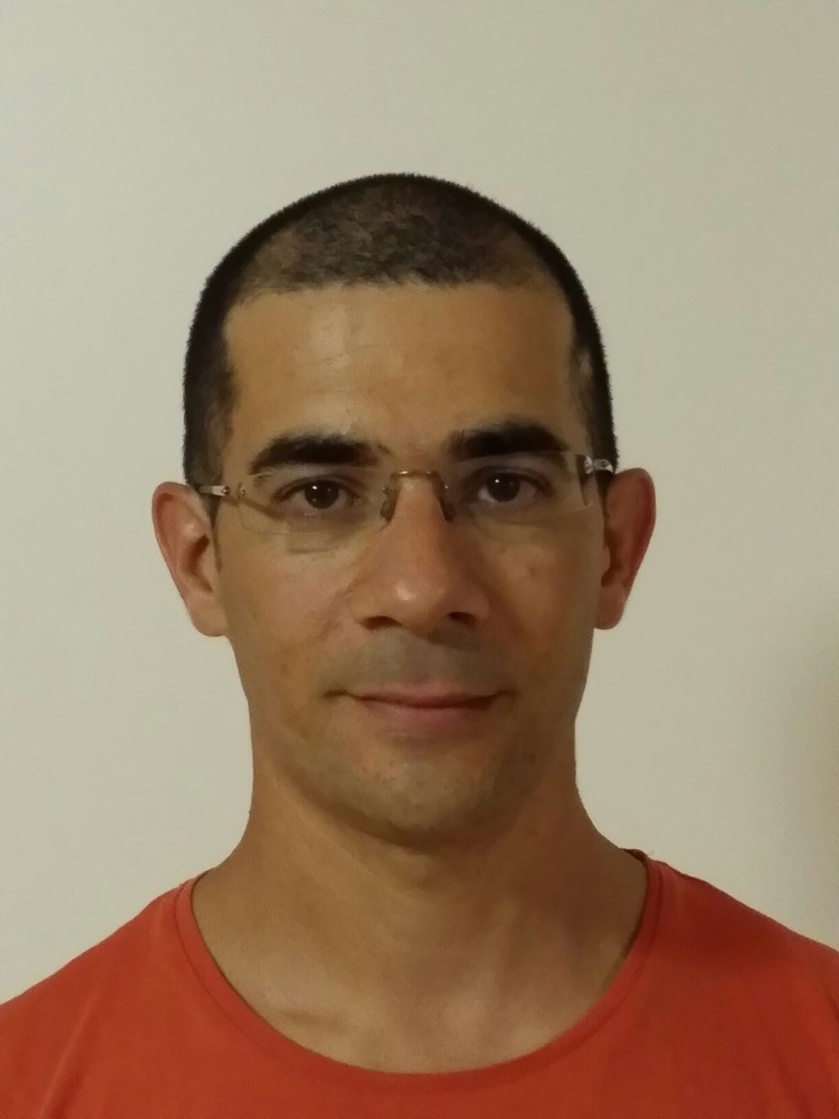 David Treves – Medium