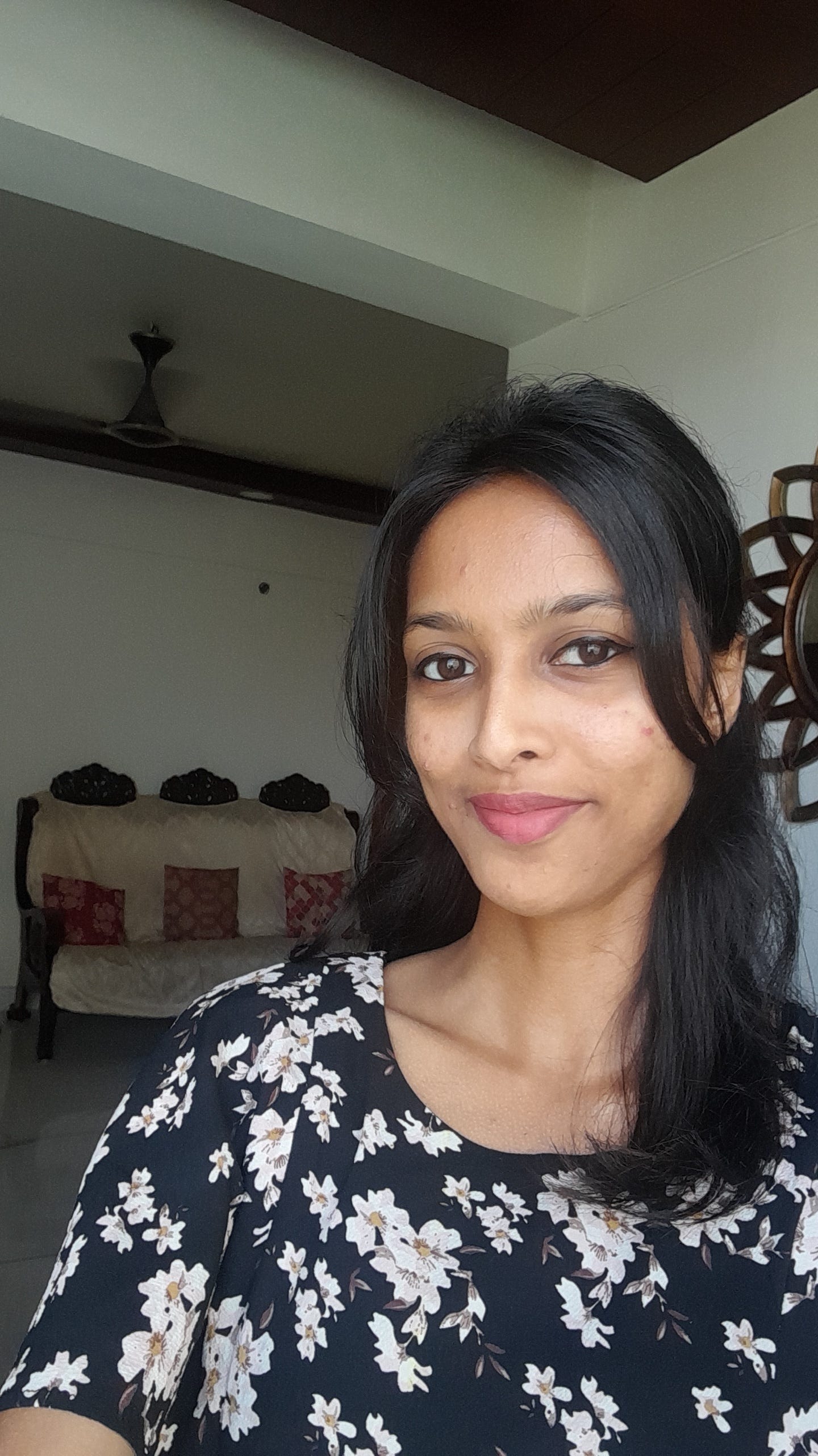 Livia Biju – Medium