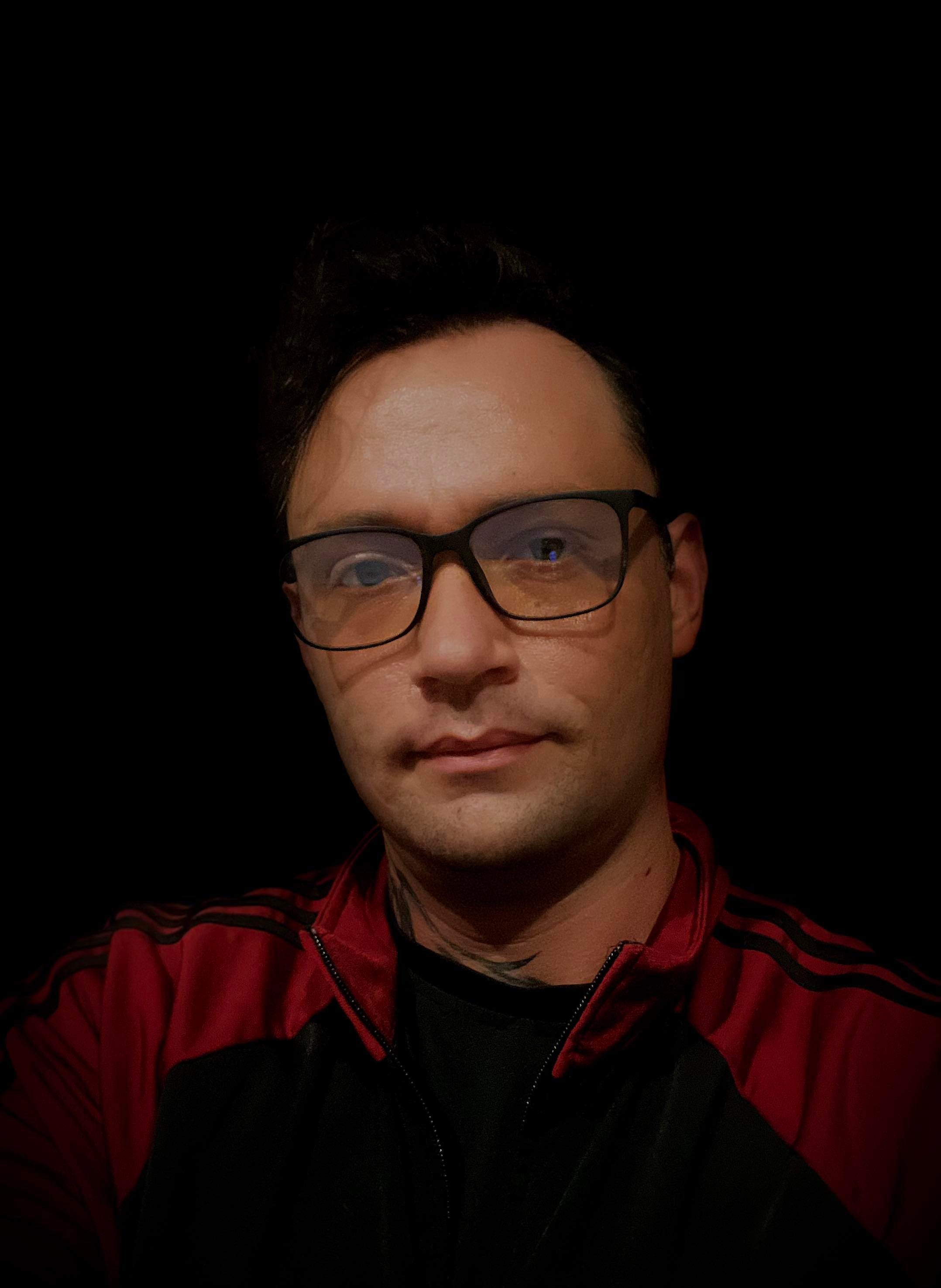 Matthew Lee Hess – Medium