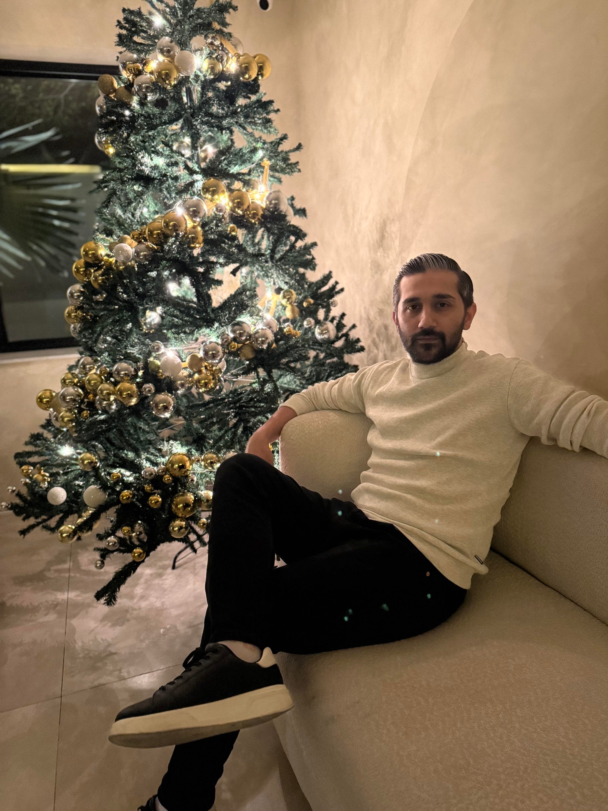 Haroon Zafar – Medium