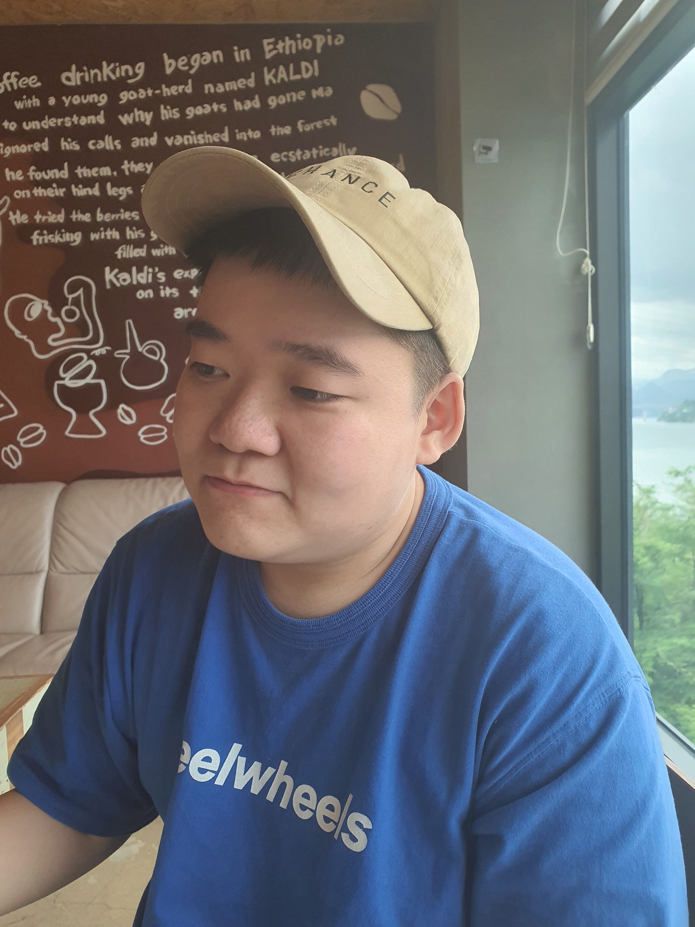 Moon kim – Medium