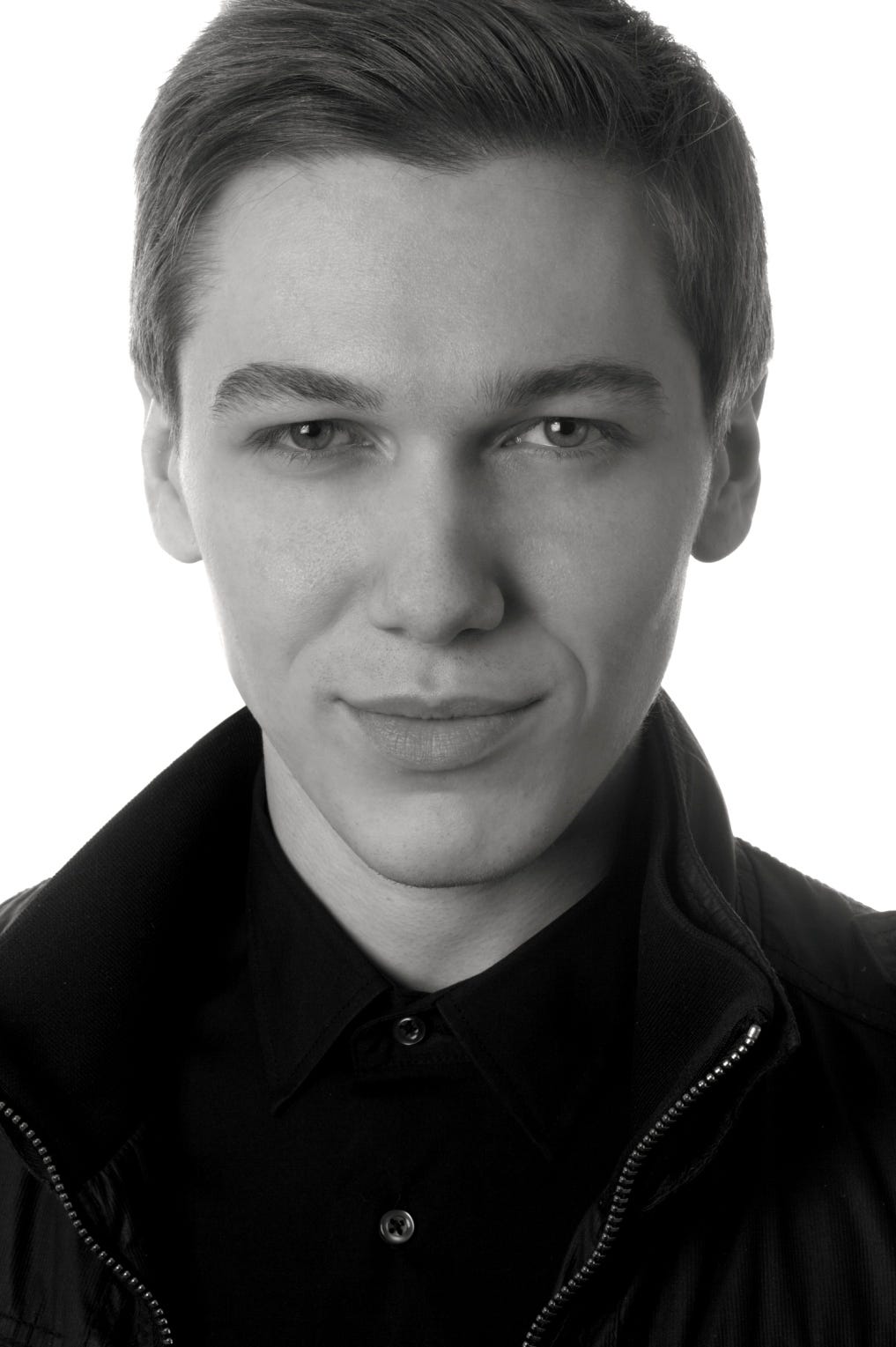 Constantine Colin – Medium