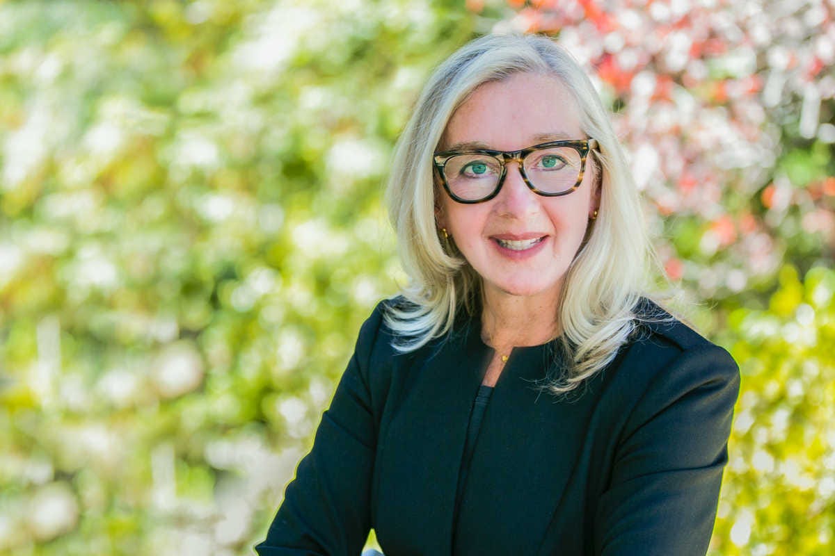 Amanda Duckworth – Medium