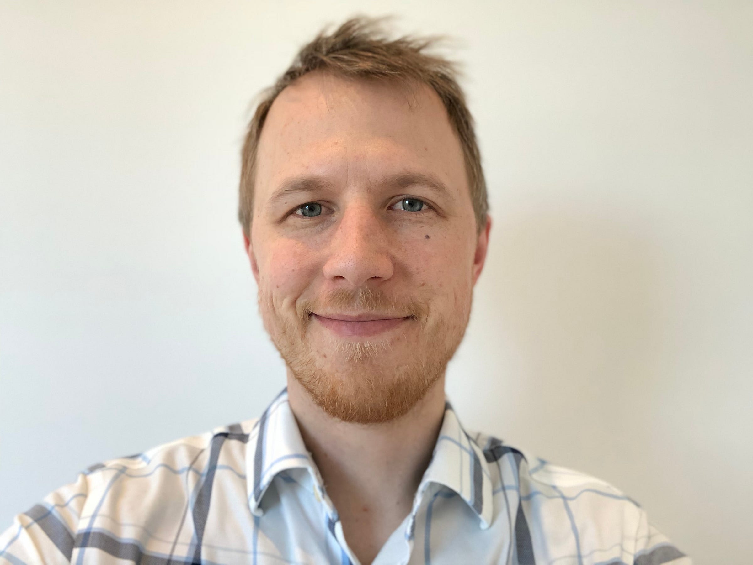 Stuart Collins – Medium