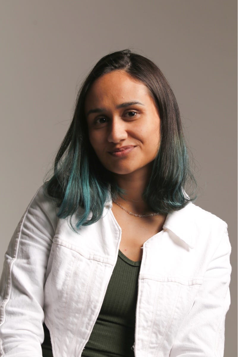 Jenni Ferreira – Medium