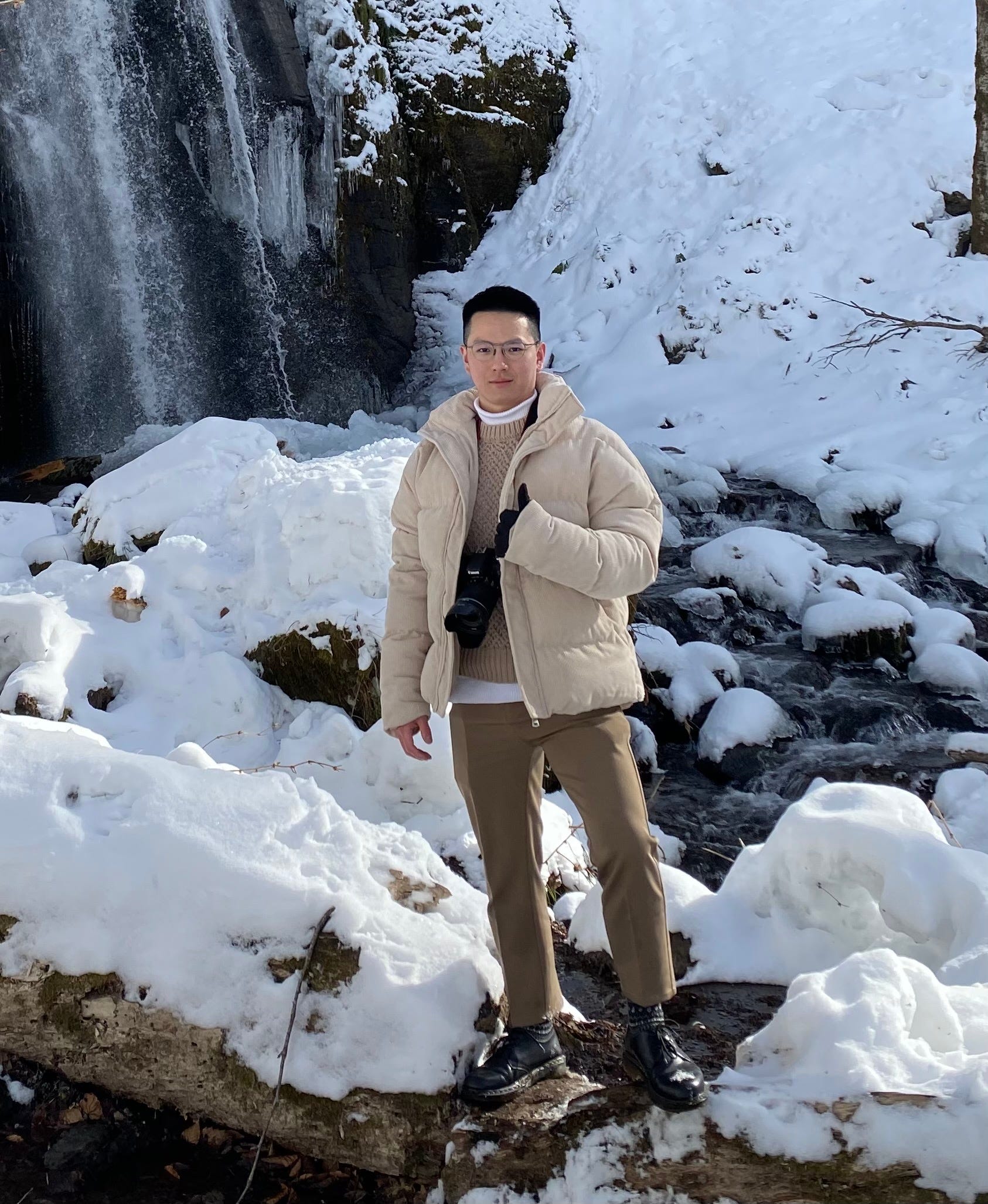 Josiah Lo – Medium