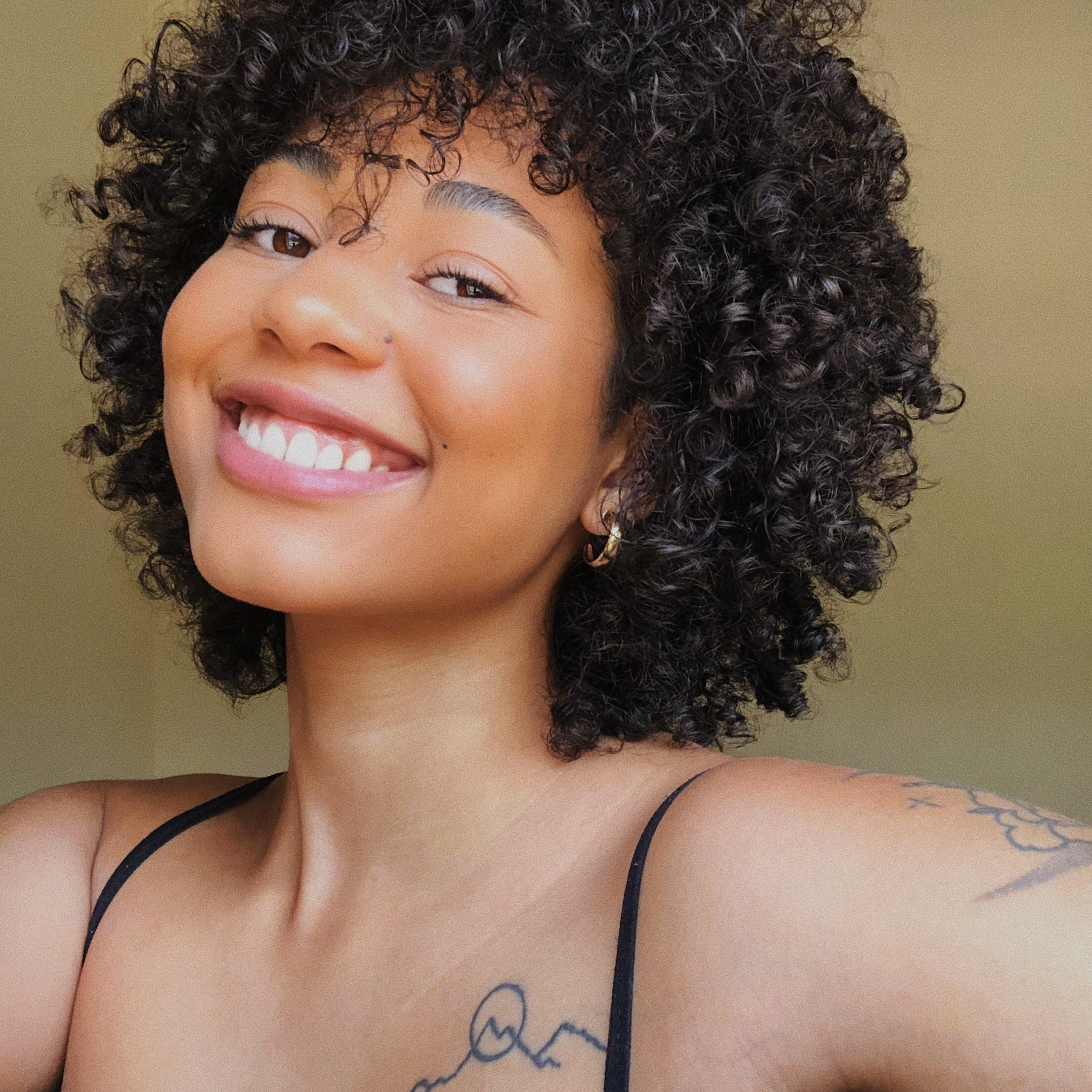 Nameya Jacobs – Medium