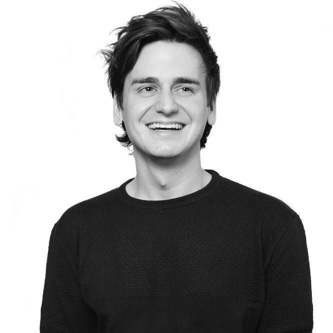 Hugo Mangin – Medium