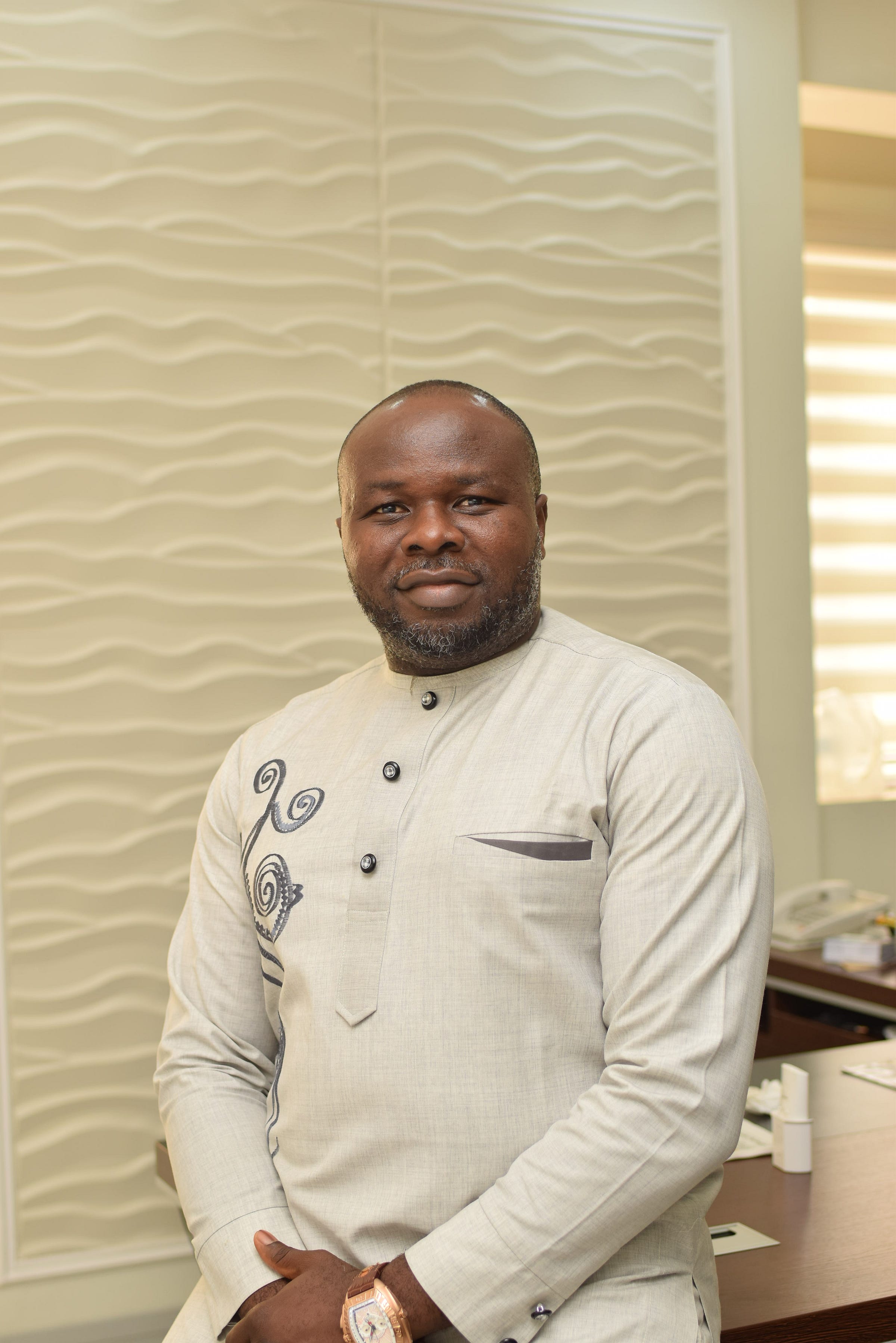 Chimezie Emewulu – Medium