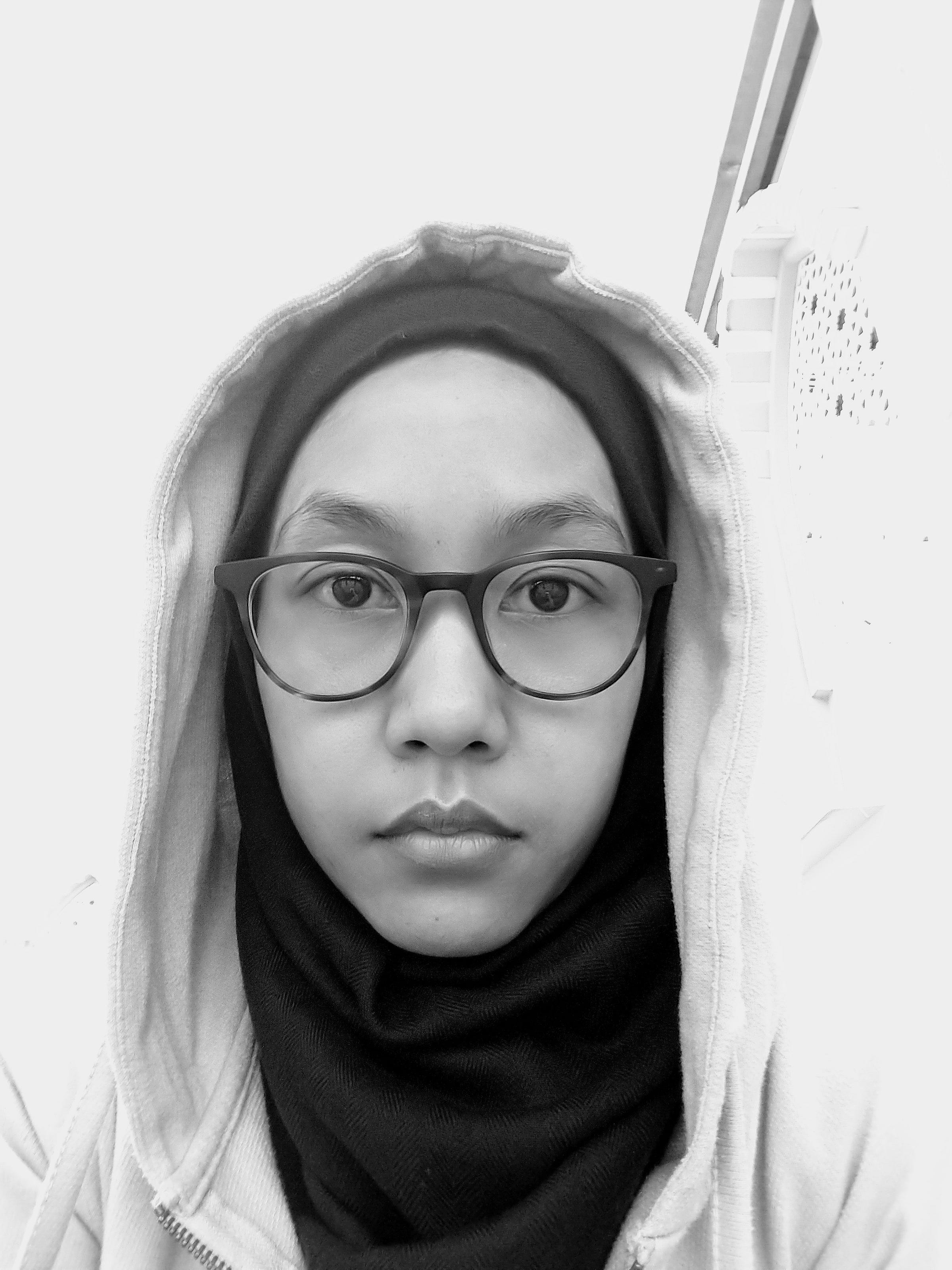 Mutia Rachma Rinta – Medium
