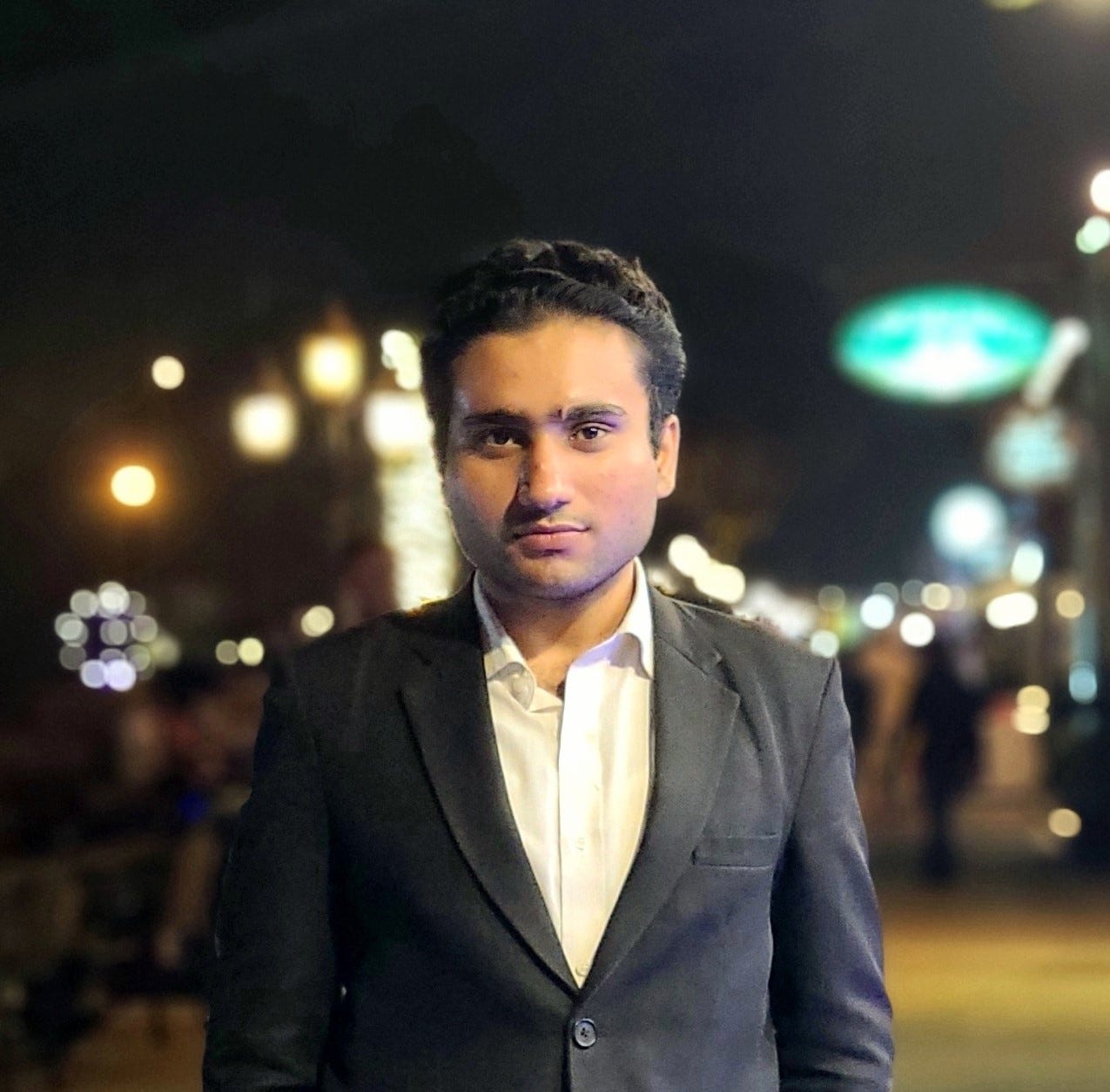 Moiz Riaz Azam – Medium