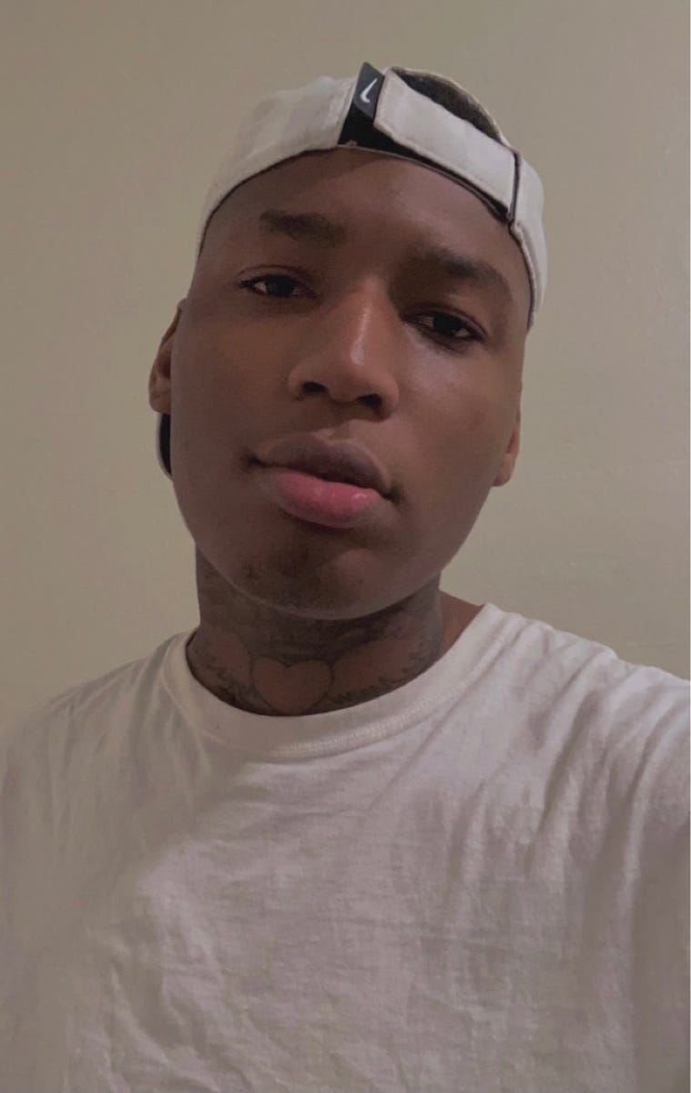 Trashawn Oliver – Medium