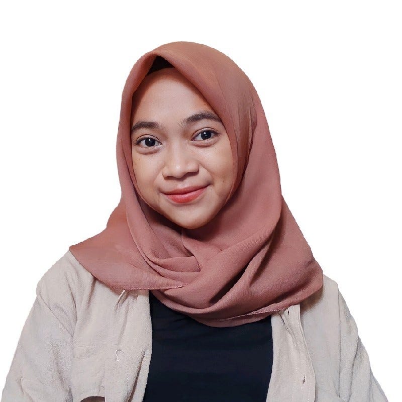 Yani Stianingsih – Medium
