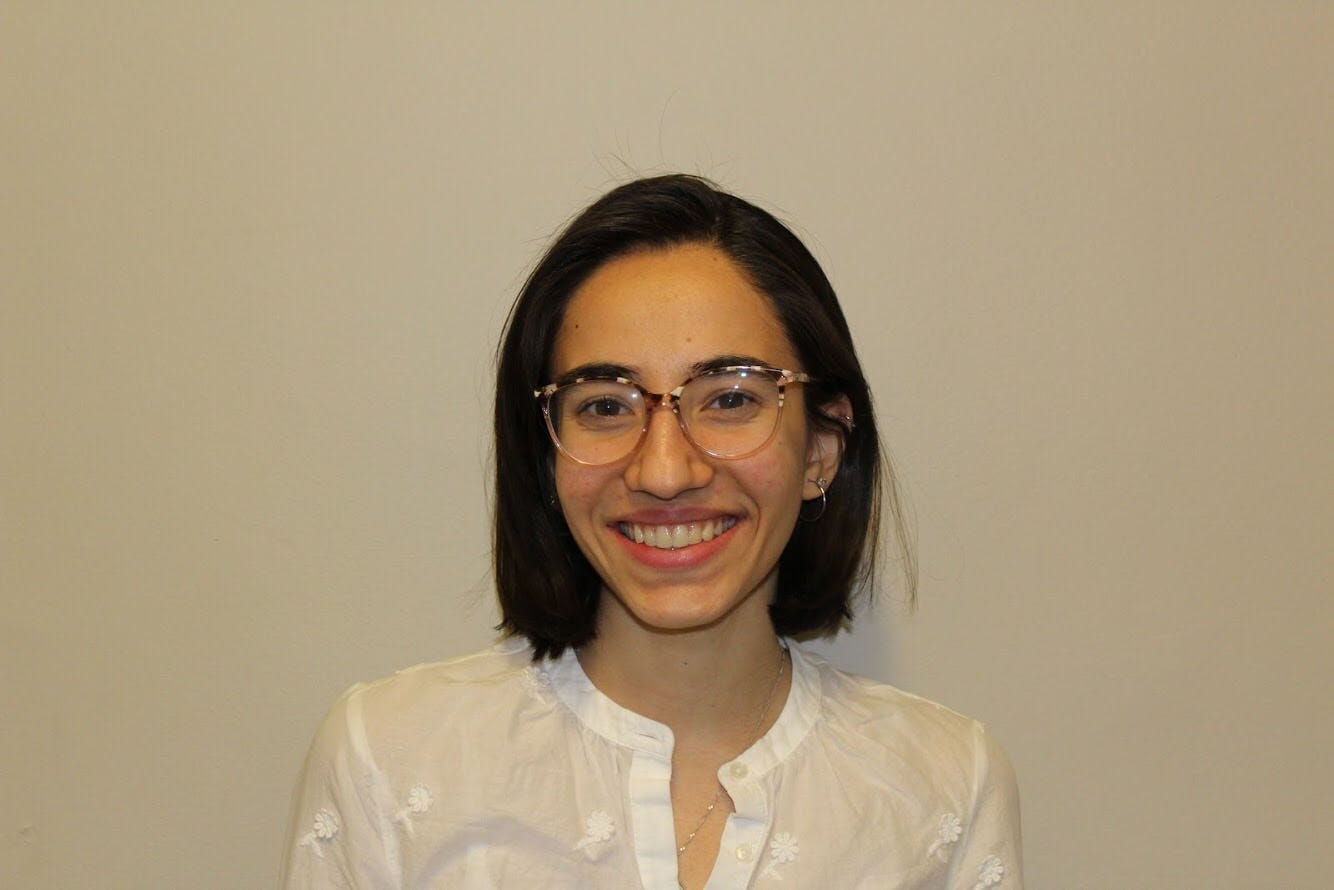 Julia D'Silva – Medium