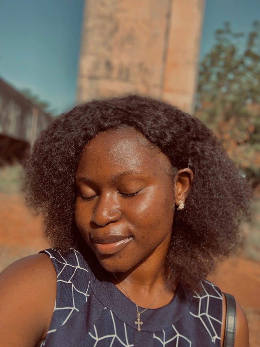 Anita Ibhanesebhor – Medium