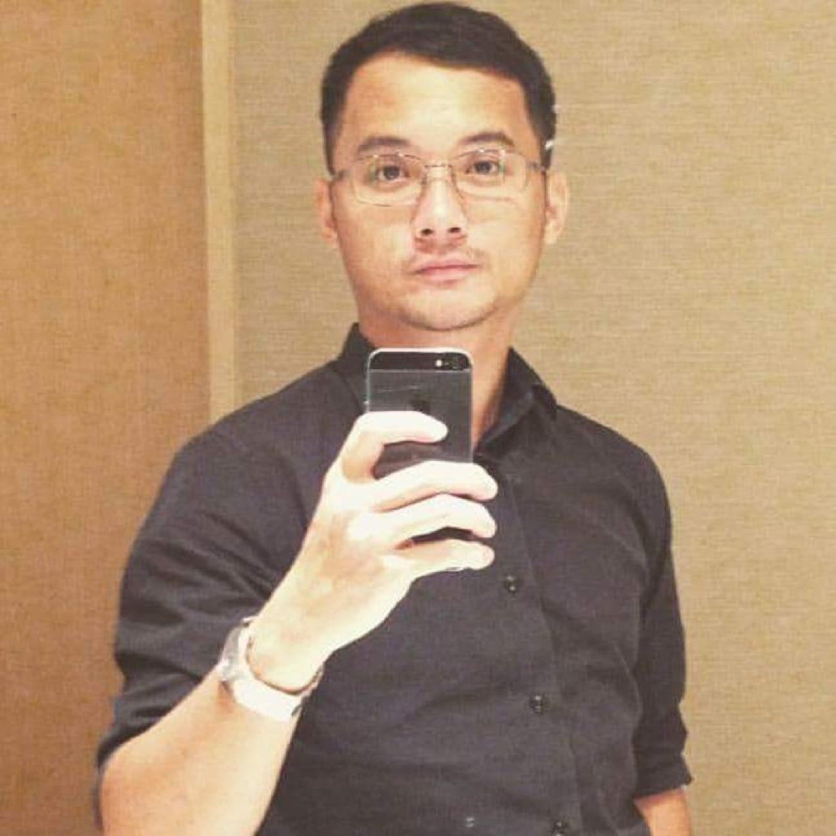 Hung Vo Medium