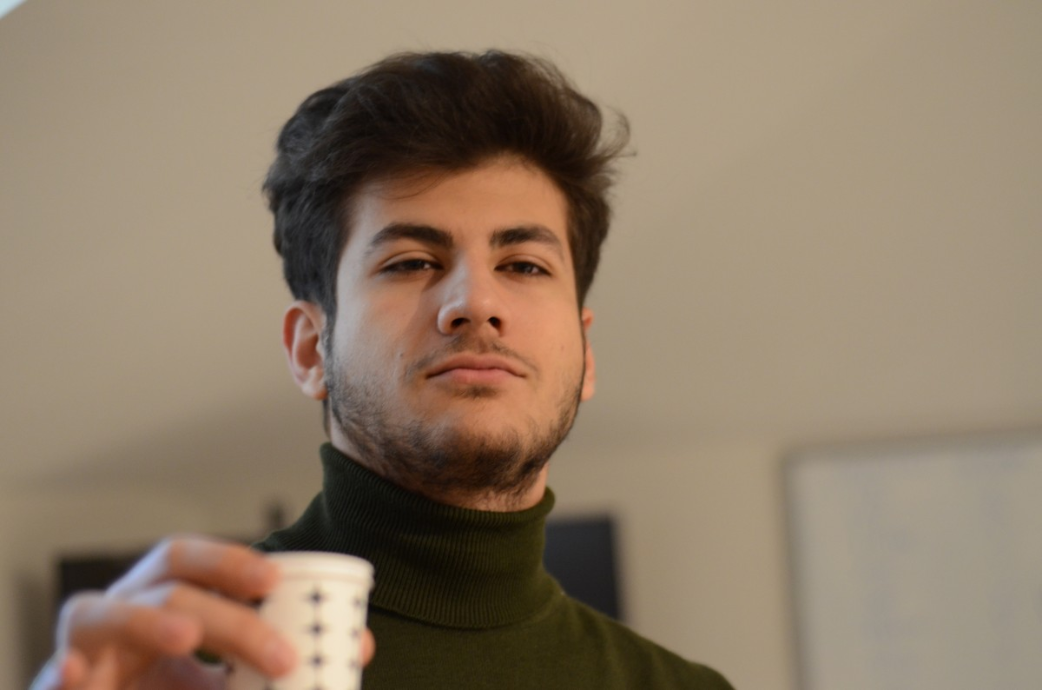 Enes Kartal – Medium