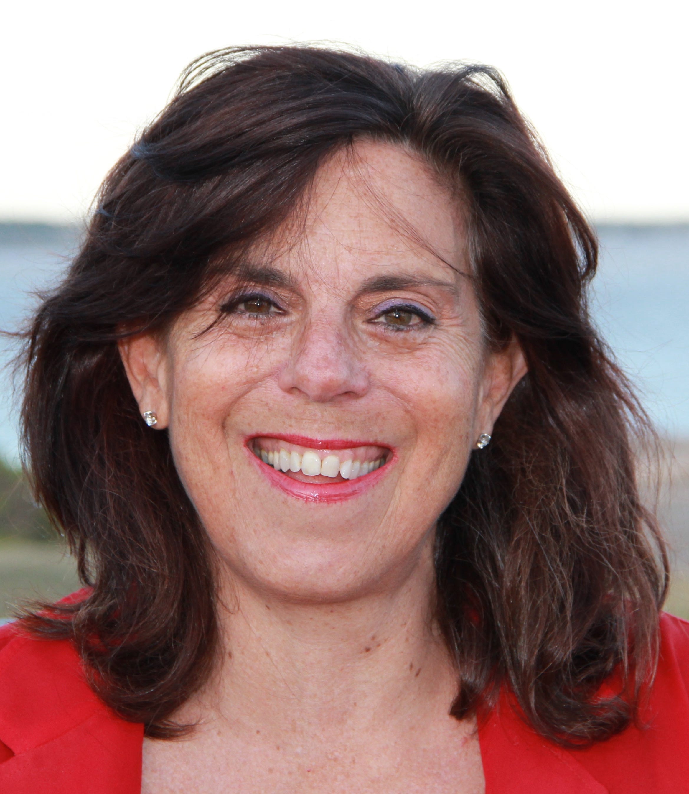 Amy Larkin – Medium