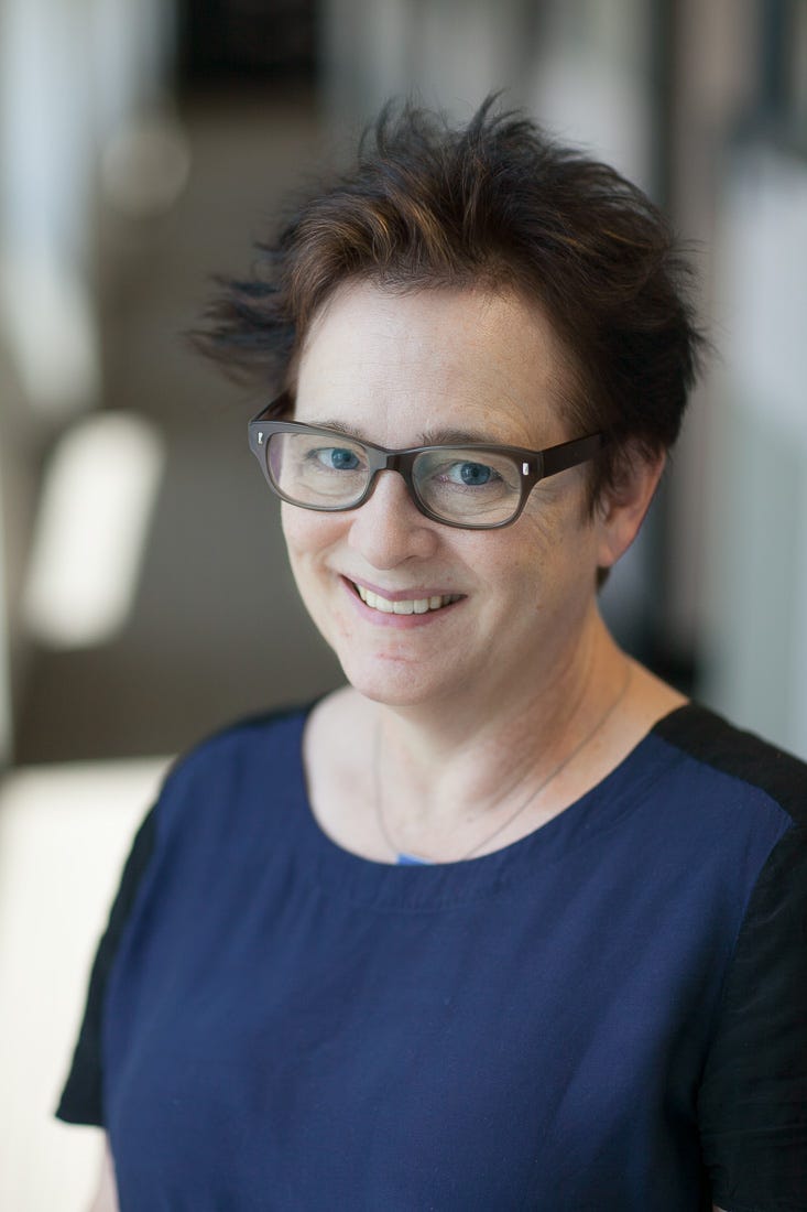 Laurie Lamar – Medium