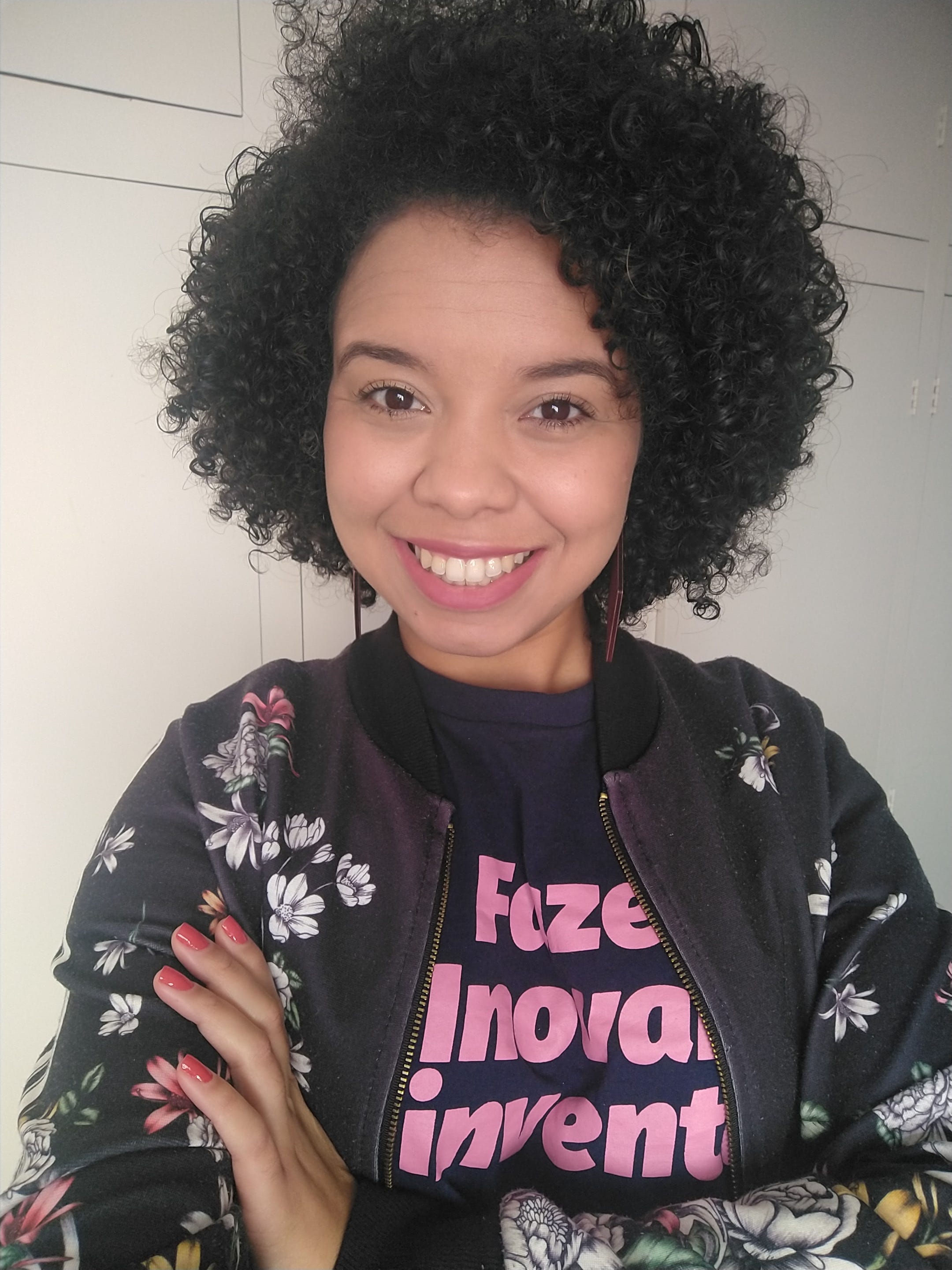 Veronica Rodrigues – Medium