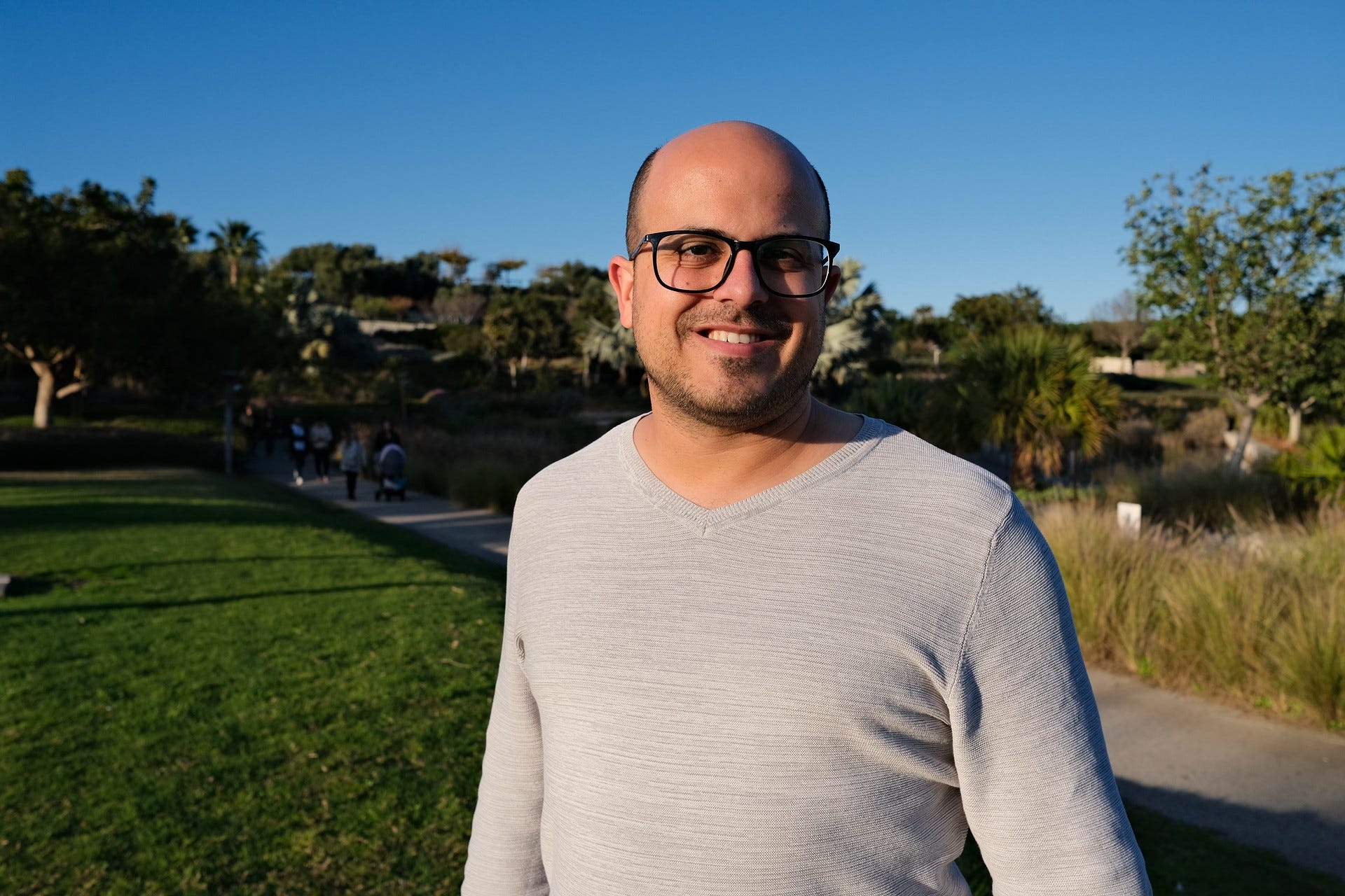 Dolev Ravid – Medium