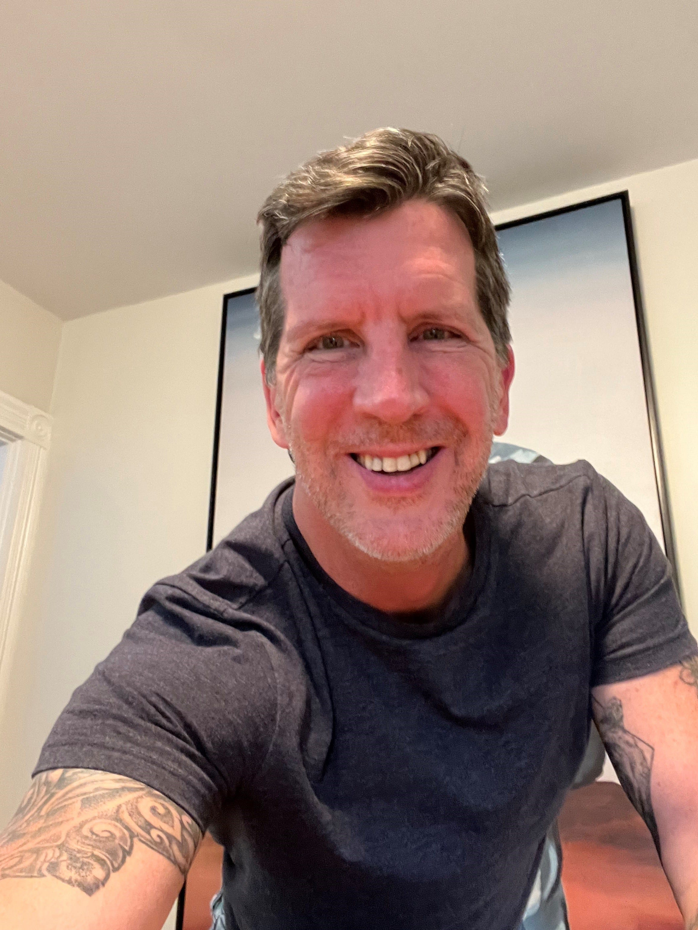 Tom Henell – Medium