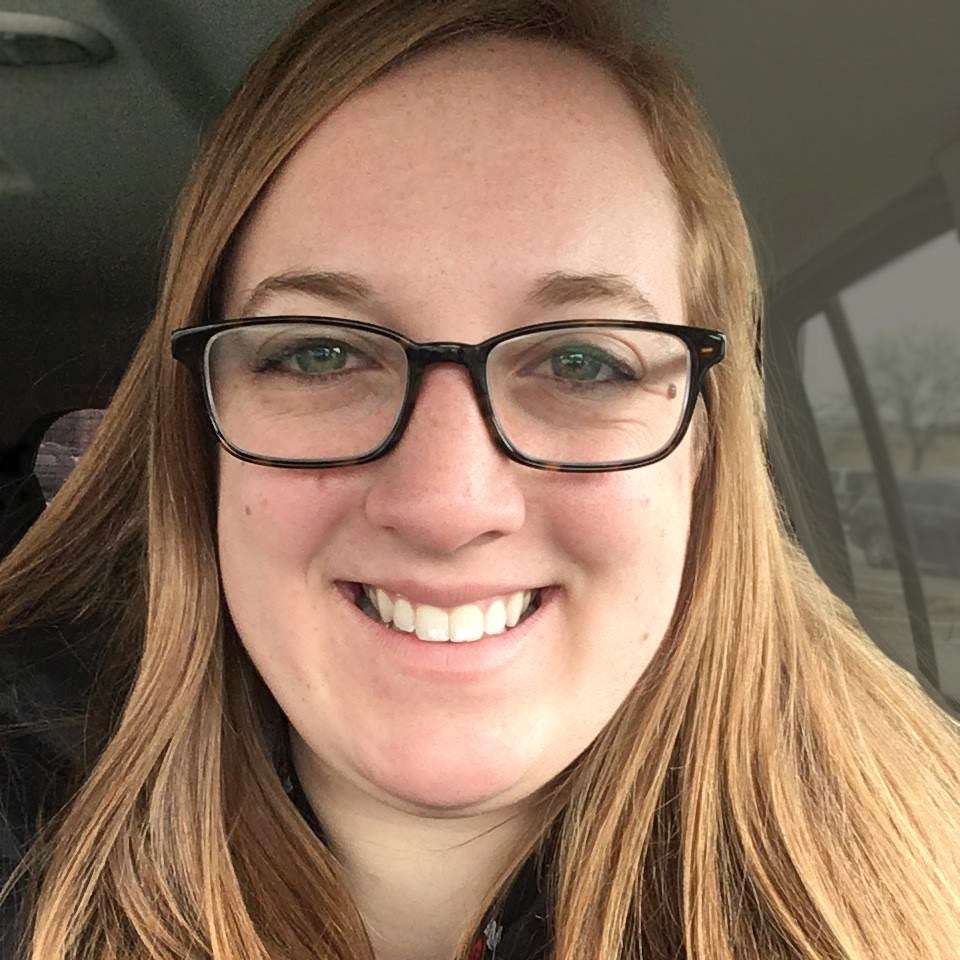 Mandy Fischer – Medium