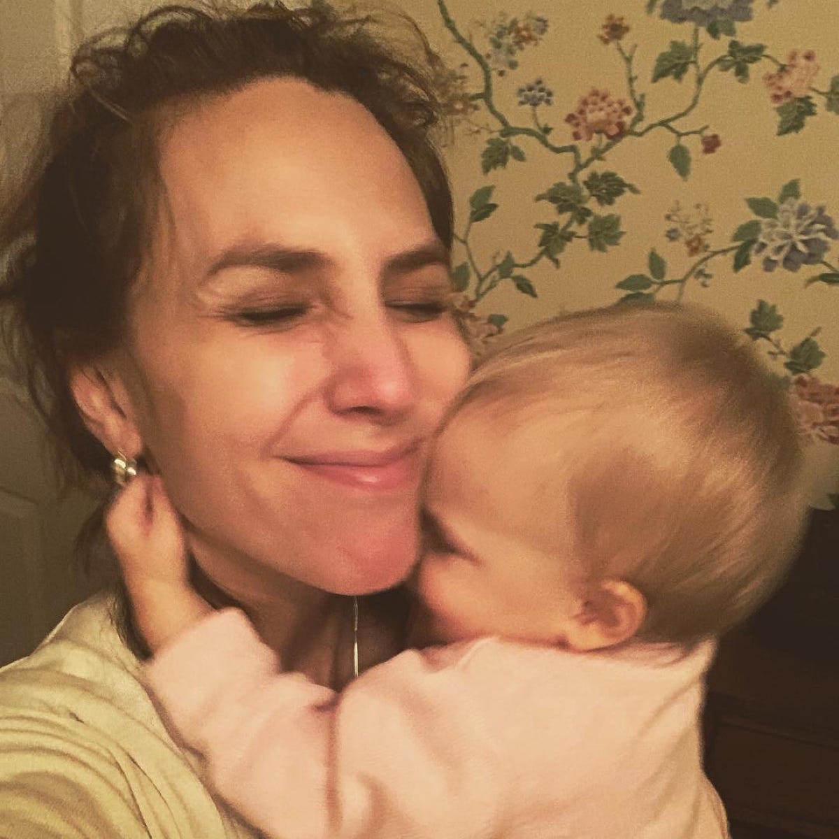 Erin Maria – Medium