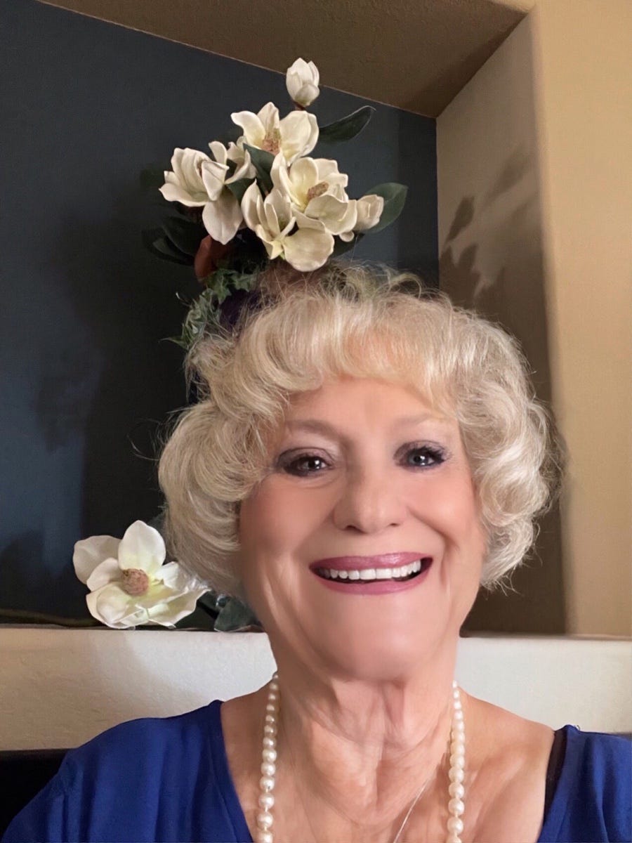 Thelma Elaine Lewellen – Medium