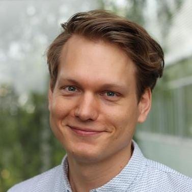 Maximilian Strauss – Medium