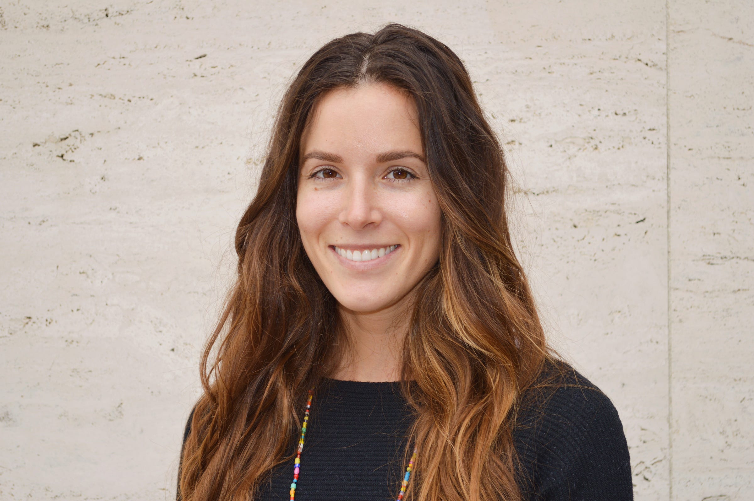 Alexandra Wall – Medium