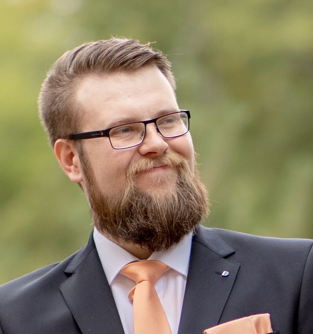 Nils Hoffmann – Medium