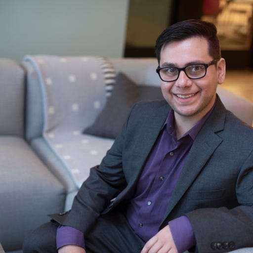 Alexander Melton – Medium