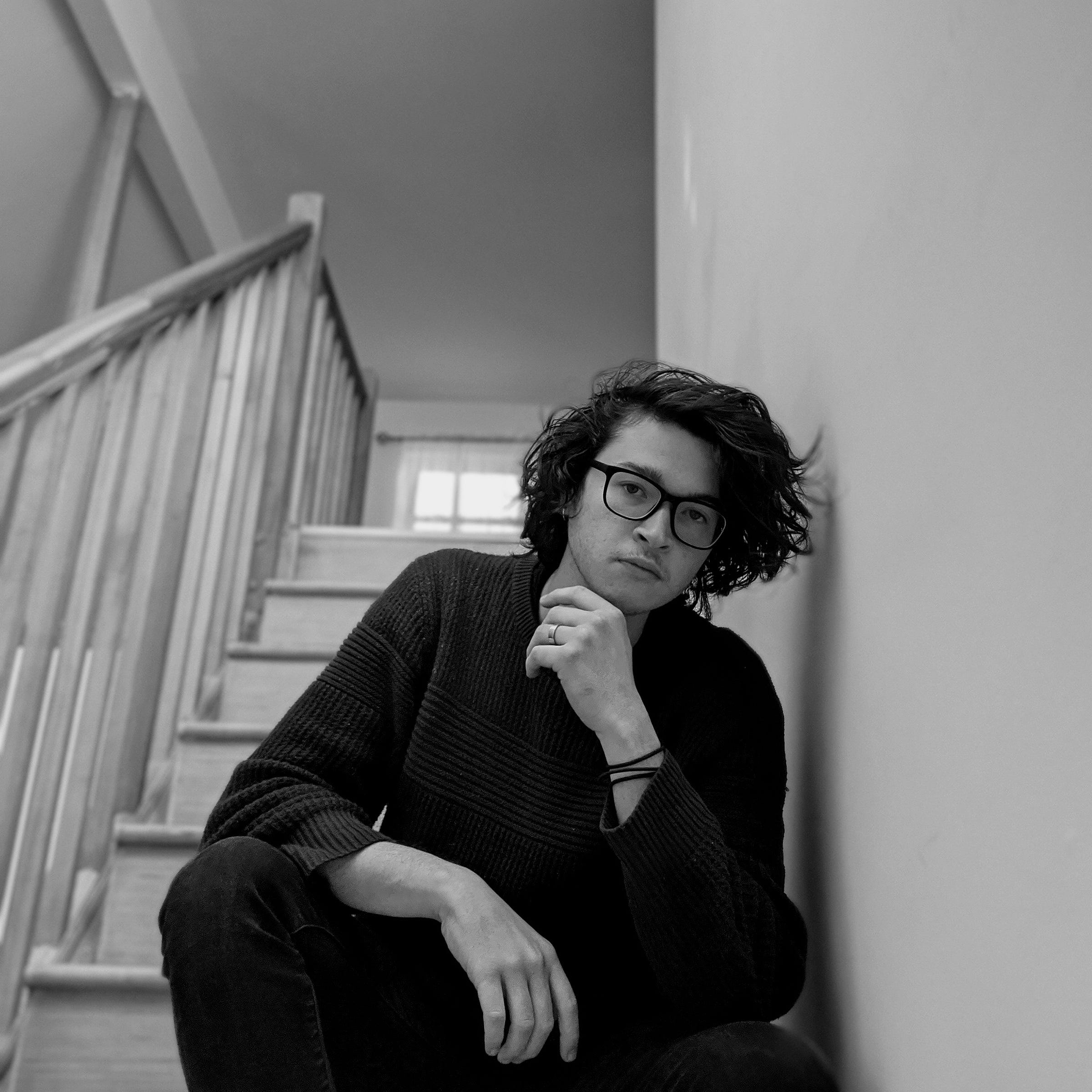 Steven Rossi – Medium