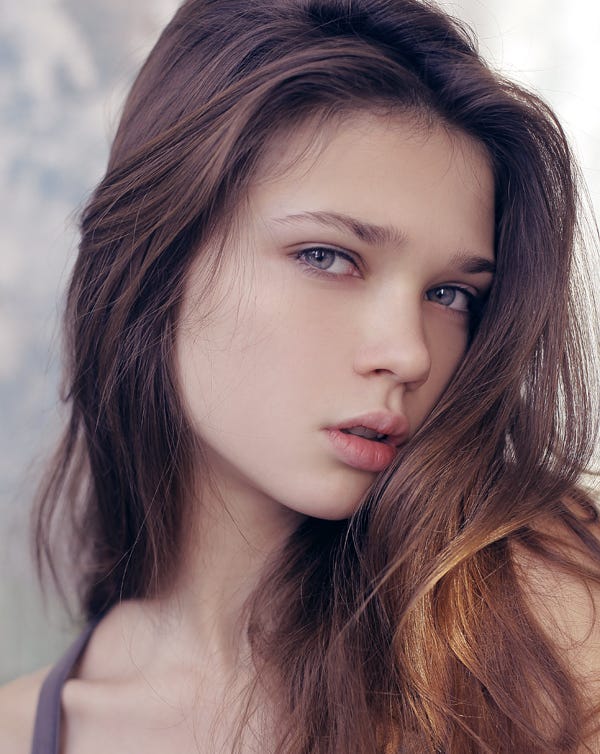 Aprilcanavova19 – Medium