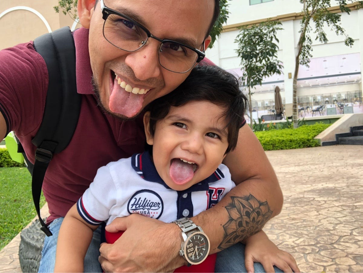 Emmanuel Lara – Medium