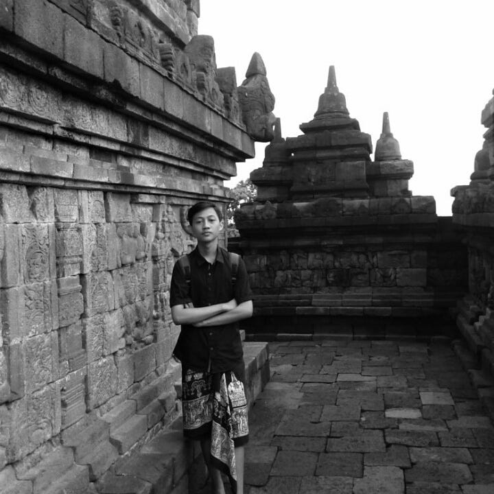 Dwiky Chandra – Medium