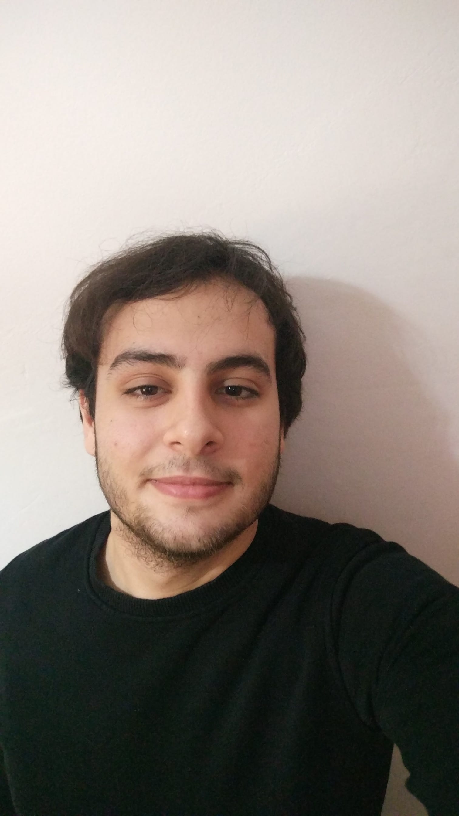 Ahmet Kuris – Medium