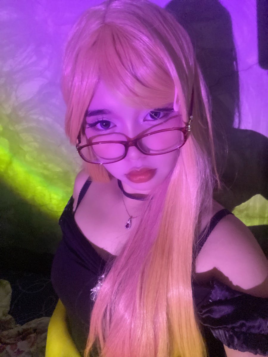 Precious Pascual – Medium