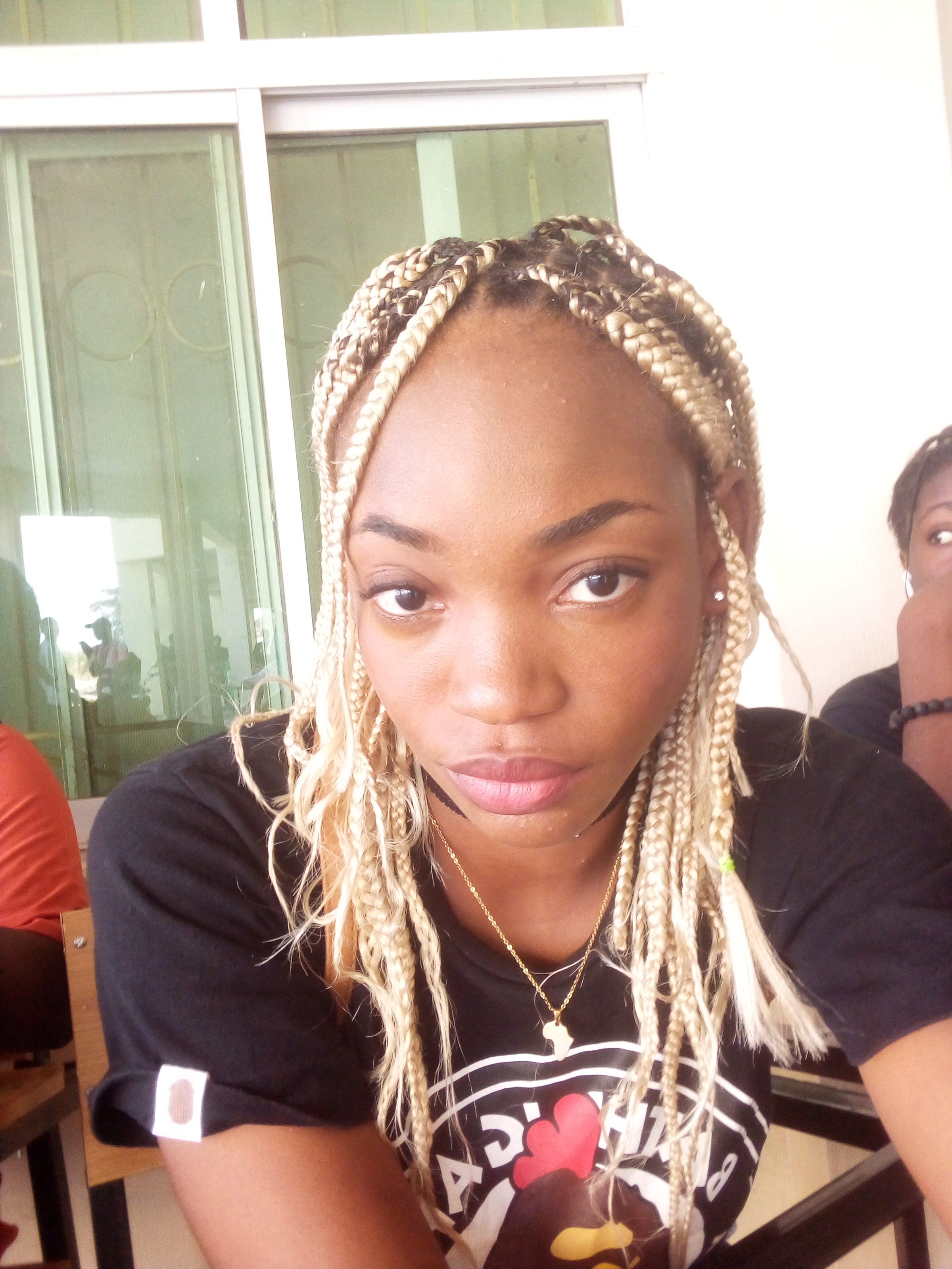 Miracle James – Medium